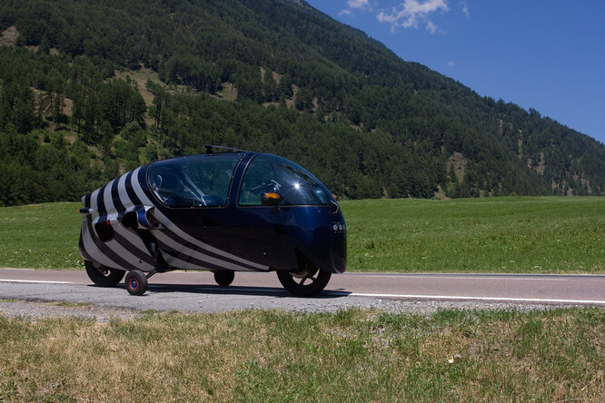 Ногами вперёд: плюсы и минусы необычных «лежачих» мотоциклов